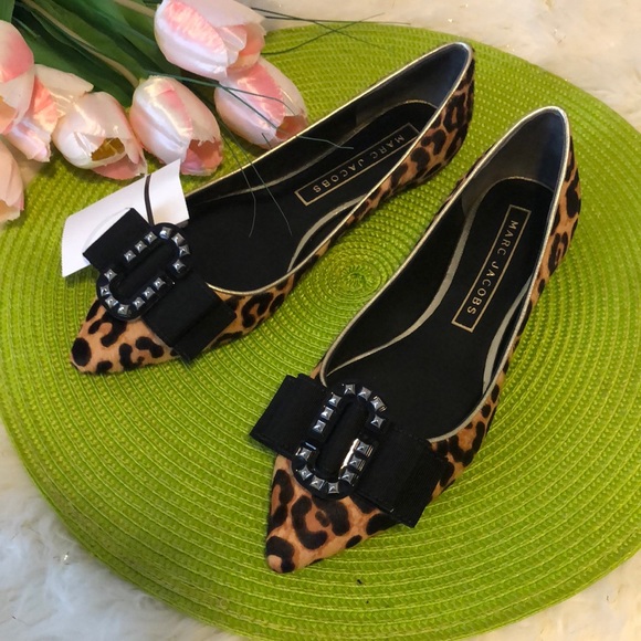 Marc Jacobs | Shoes | New Marc Jacobs Pointy Toe Flats Cheetah ...